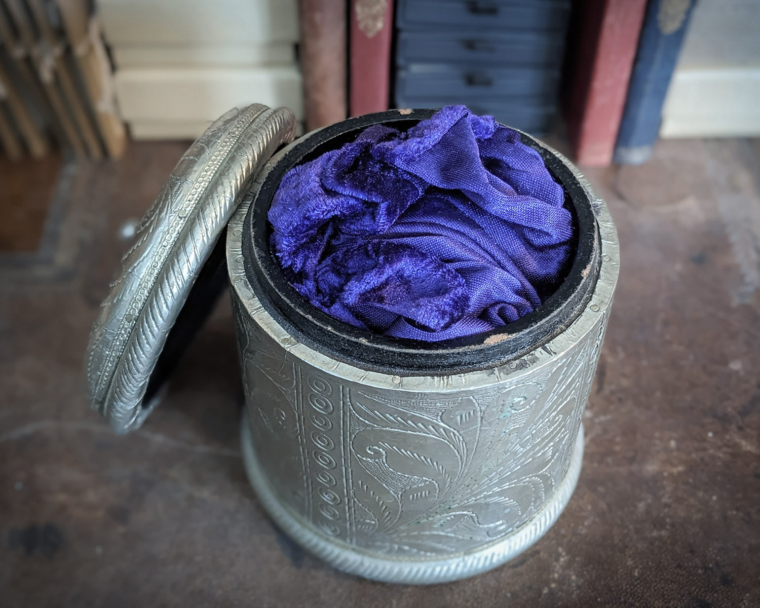 Scrying Devices – Shawcross Yard